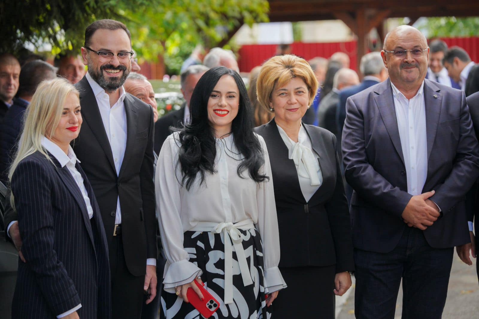 Ministrul Muncii și Solidarității Sociale, Simona Bucura-Oprescu ...